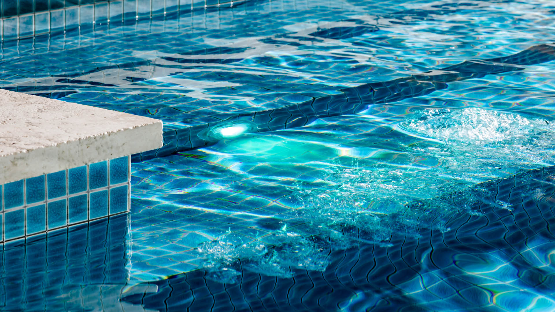 OMG Pools | We build beautiful pools