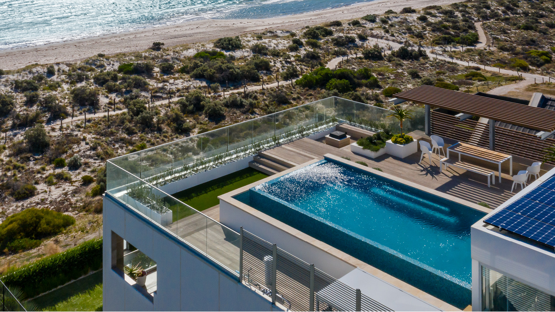 OMG Pools | We build beautiful pools